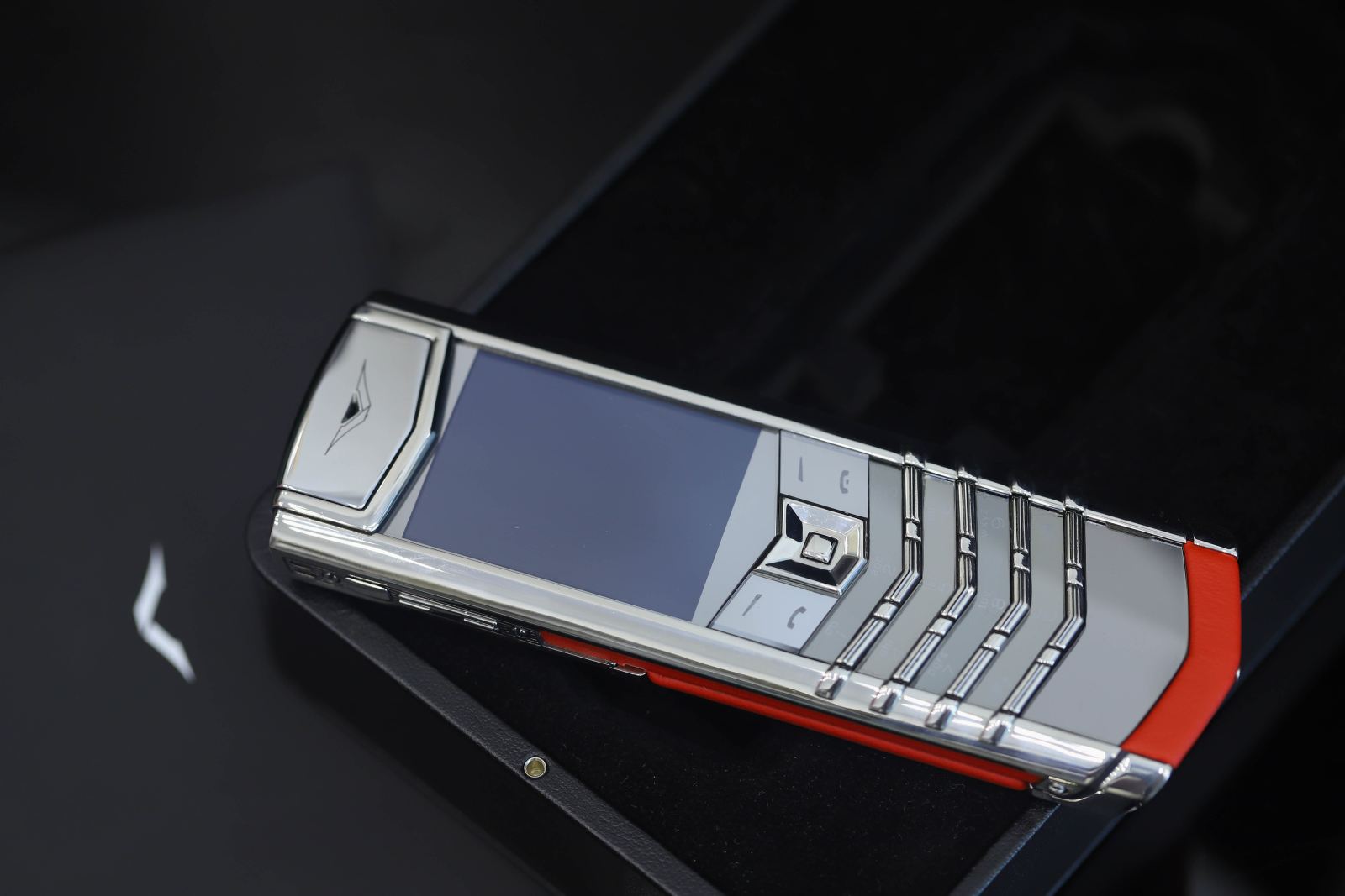 Điện thoại Vertu Signature S Silver Rose - Vertu Việt Nam