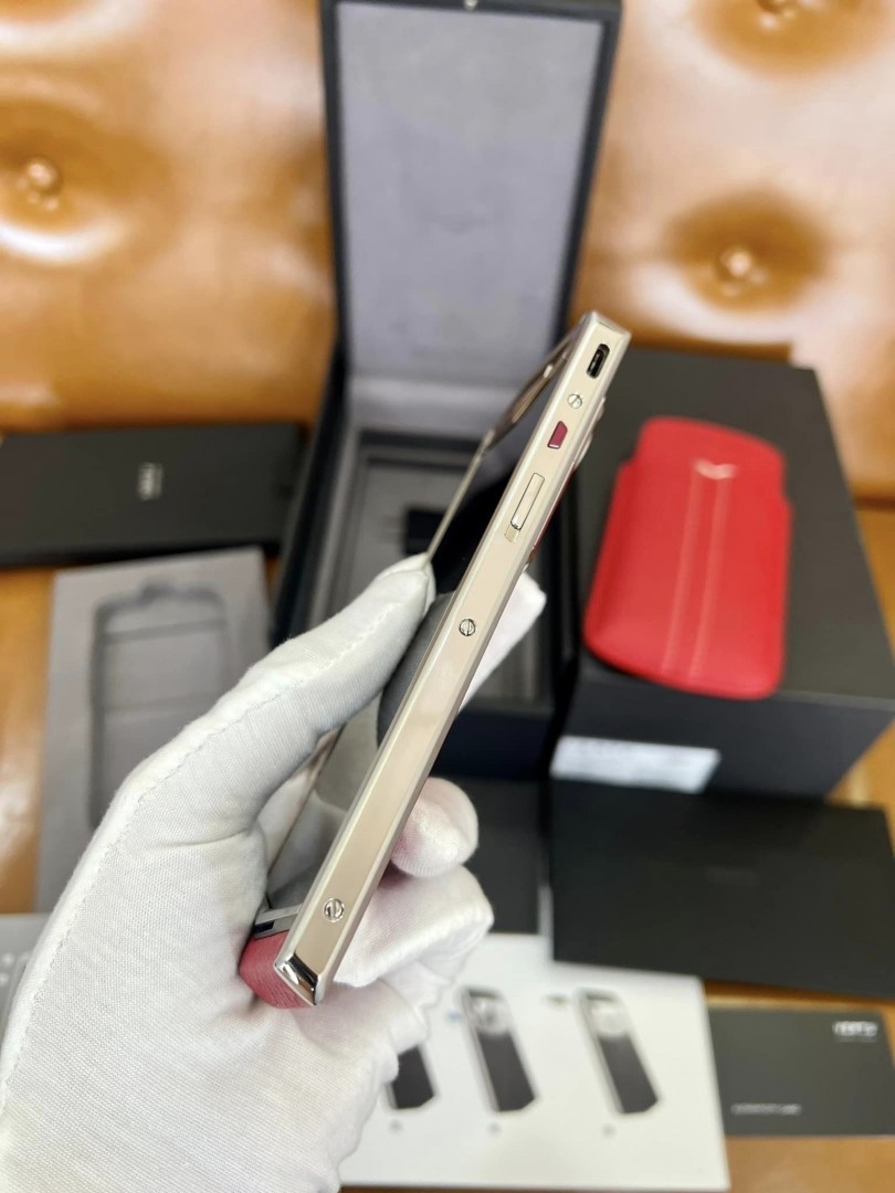 Điện thoại Vertu Aster P Red like new 99% - Vertu Việt Nam